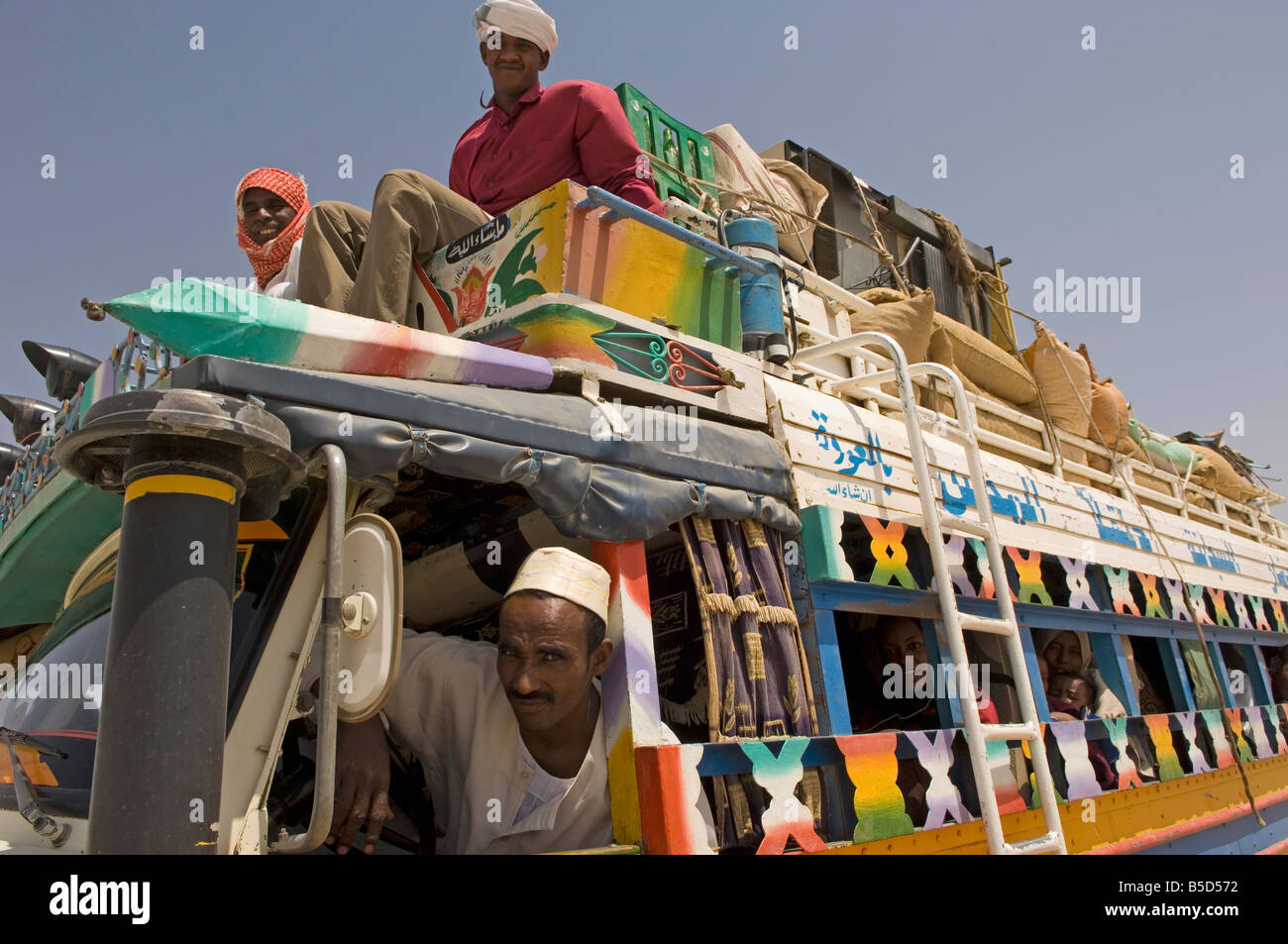 Buses africa hi-res stock photography and images - Alamy