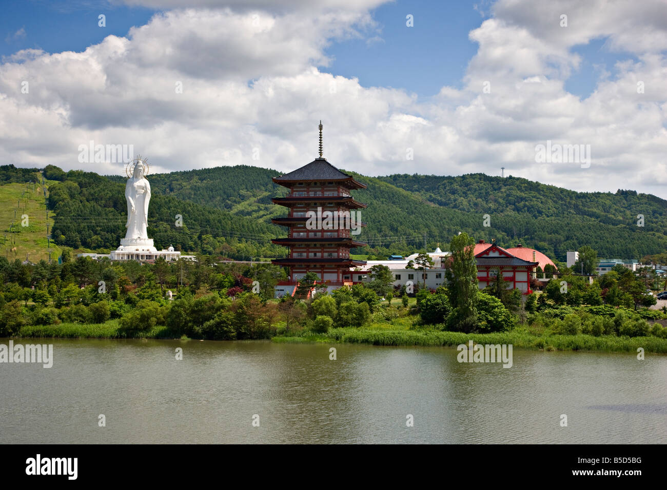 Dai kannon hi-res stock photography and images - Alamy