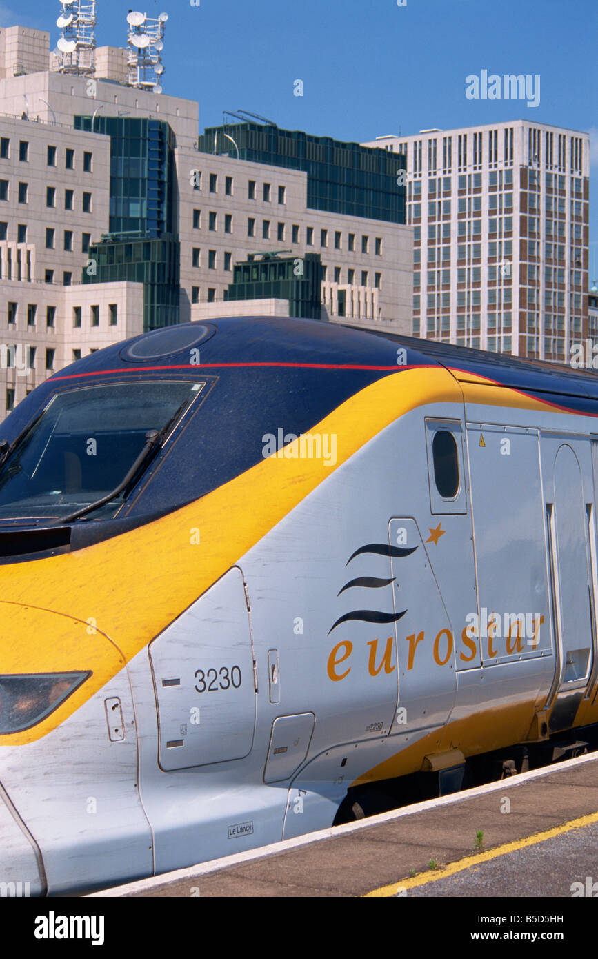 Close up of Eurostar train engine in London C Bowman Stock Photo - Alamy