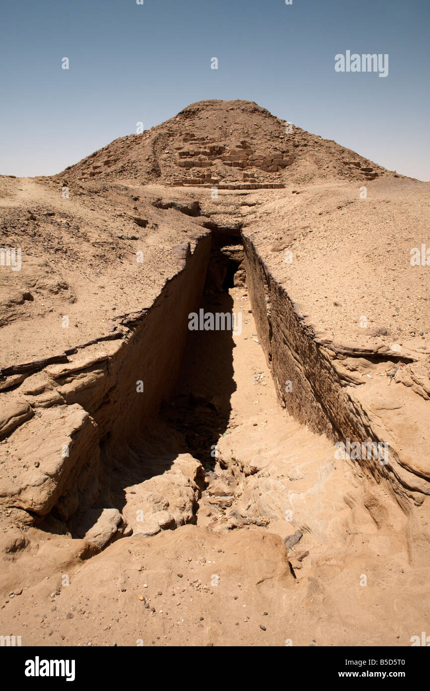 The royal cemetery at El Kurru, Sudan, Africa Stock Photo - Alamy