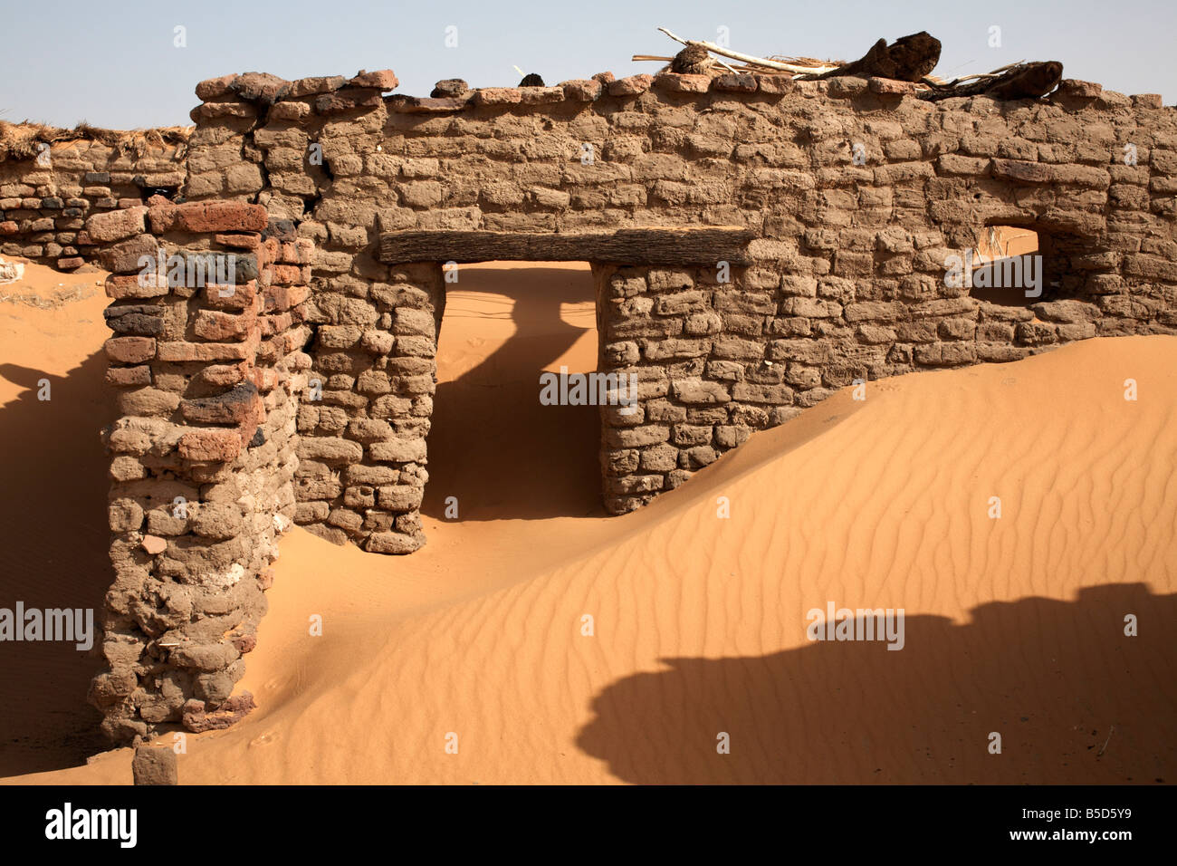 Old dongola hi-res stock photography and images - Alamy