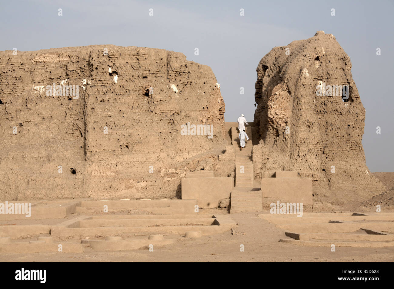 Deffufa hi-res stock photography and images - Alamy