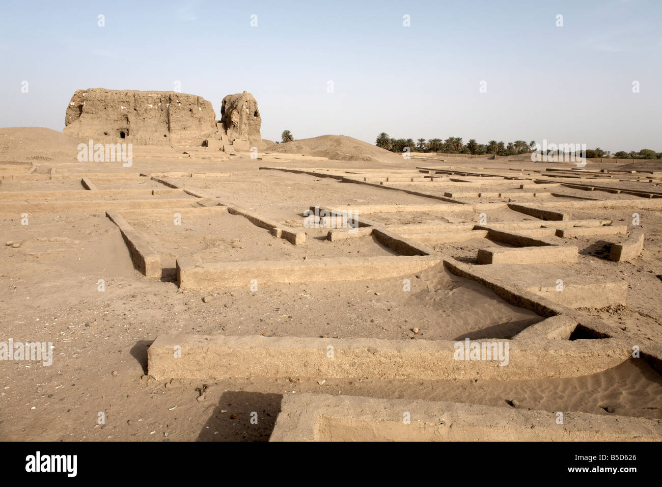 The 3,500 year-old mud-brick Western Deffufa, the seat of the first ...
