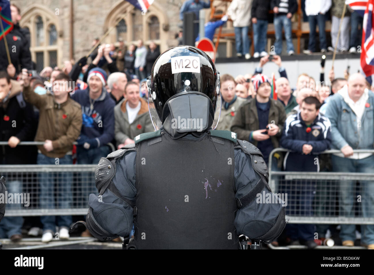 Loyalist crowd hi-res stock photography and images - Alamy