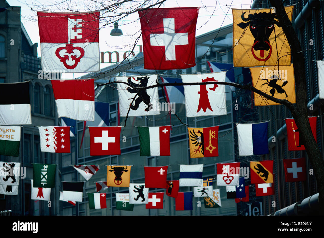 Switzerland flags hi-res stock photography and images - Alamy
