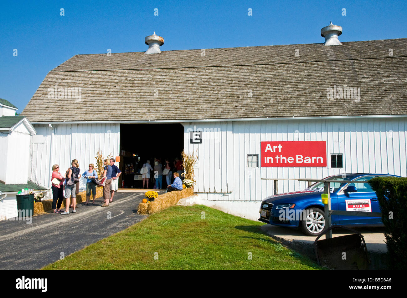 Artists barn hi-res stock photography and images - Alamy