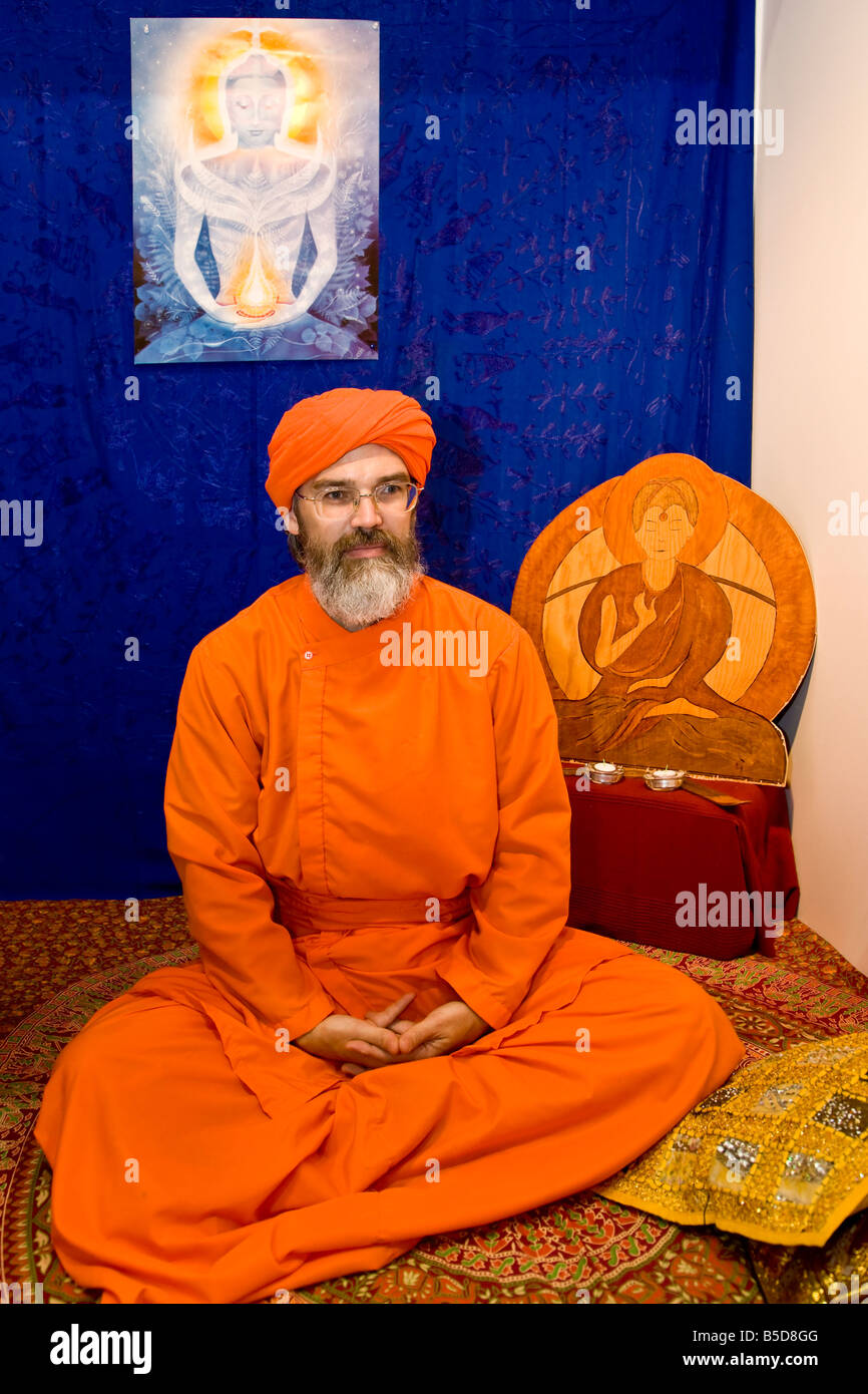 Monk meditation hi-res stock photography and images - Alamy