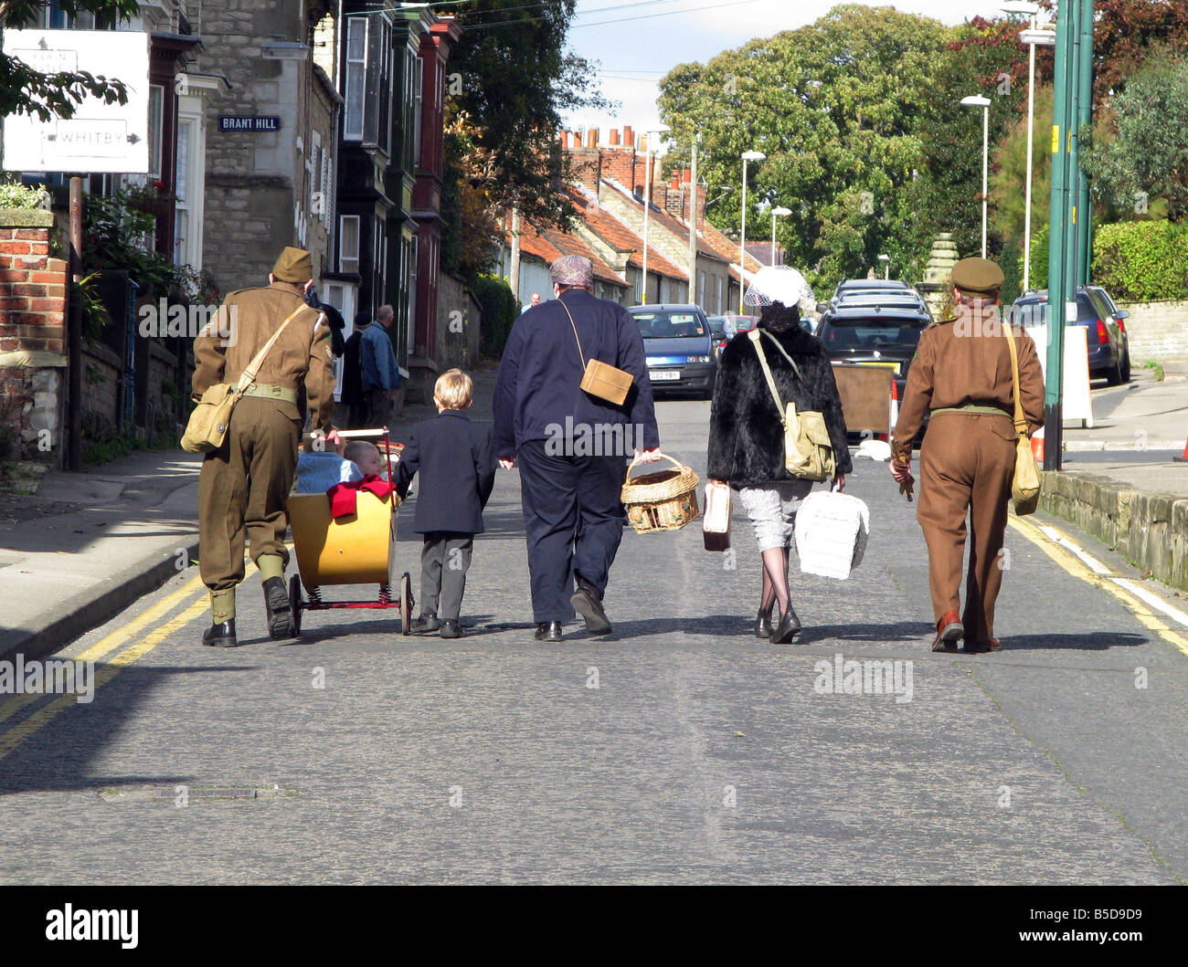 annual ww2 wartime weekend pickering north yorkshire, family walk up ...