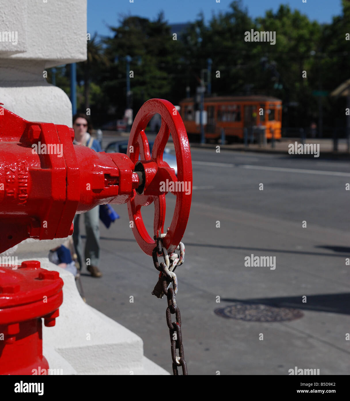 Red valve hi-res stock photography and images - Alamy