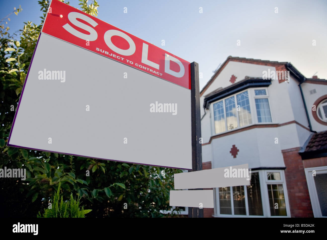 Au real estate logo hi-res stock photography and images - Alamy