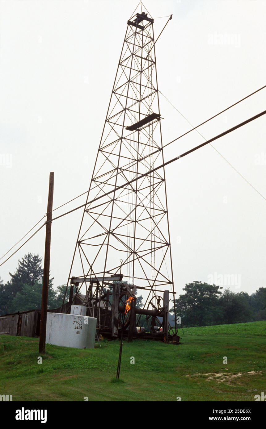 Oil well fire hi-res stock photography and images - Alamy