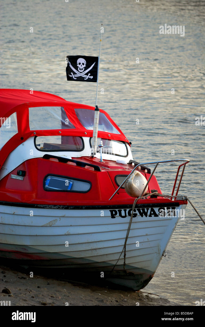 Red cross boat hi-res stock photography and images - Alamy