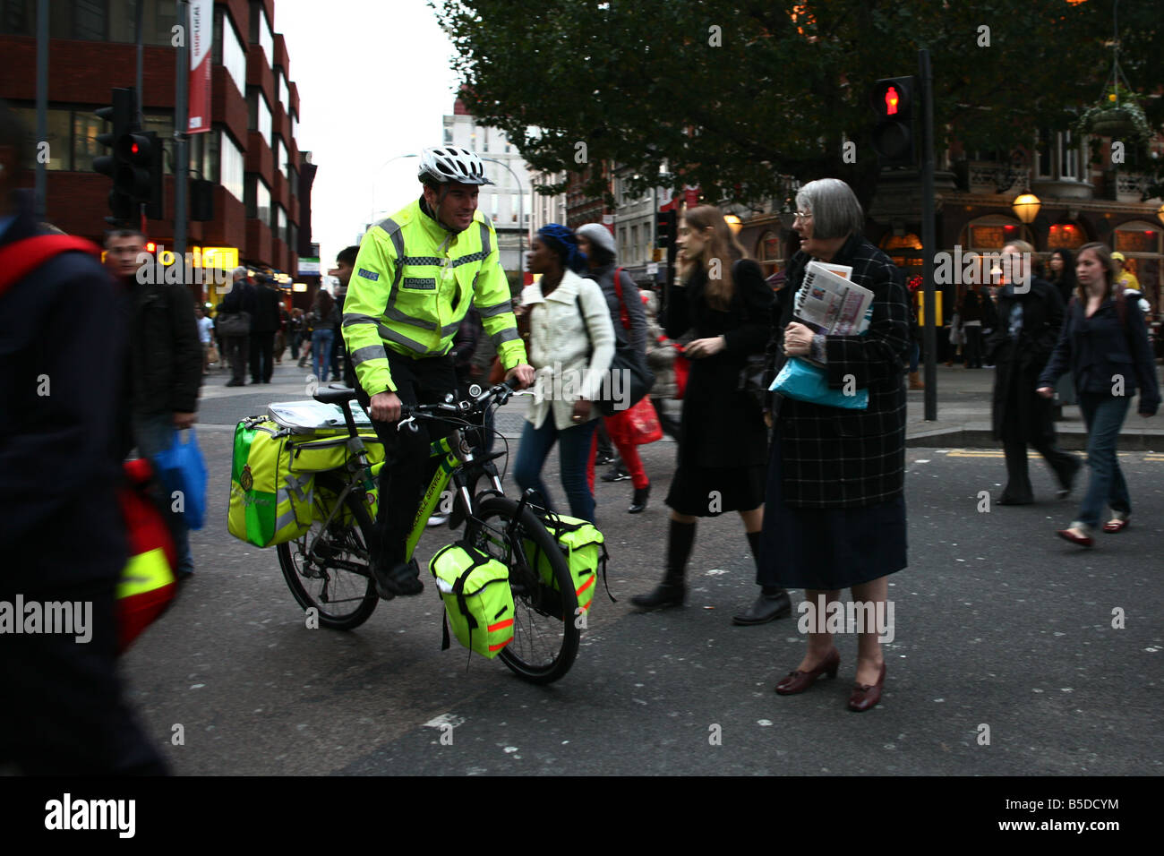 Doctor on bicycle hi-res stock photography and images - Alamy