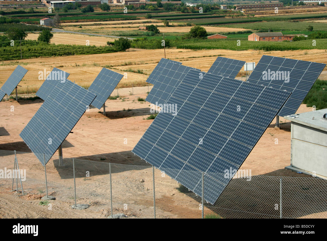 Farm industrial solar panels generators hi-res stock photography and ...