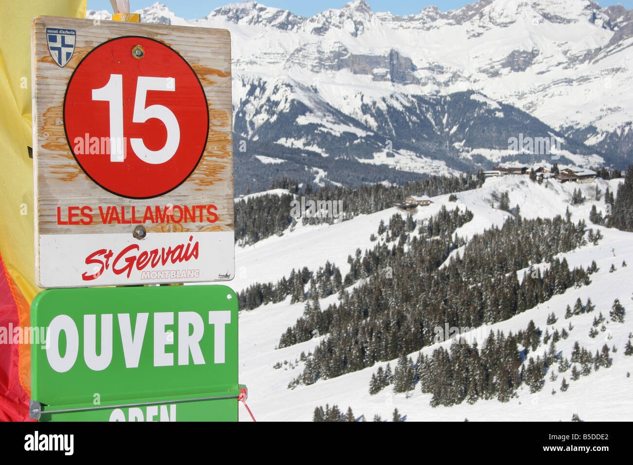 Ski Piste Sign French Alps High Resolution Stock Photography and Images ...