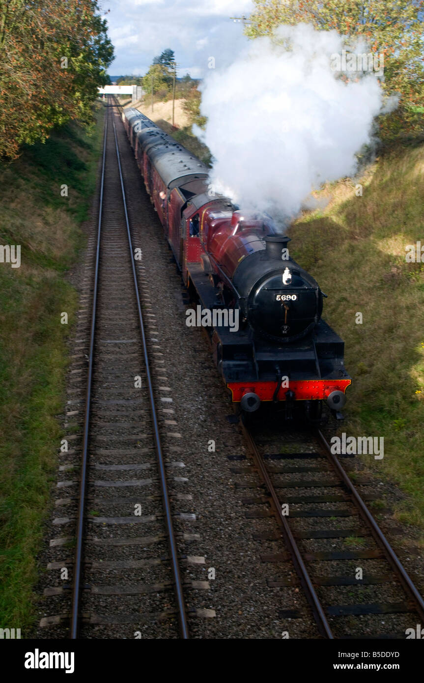 Lms jubilee class 5690 leander leander hi-res stock photography and ...
