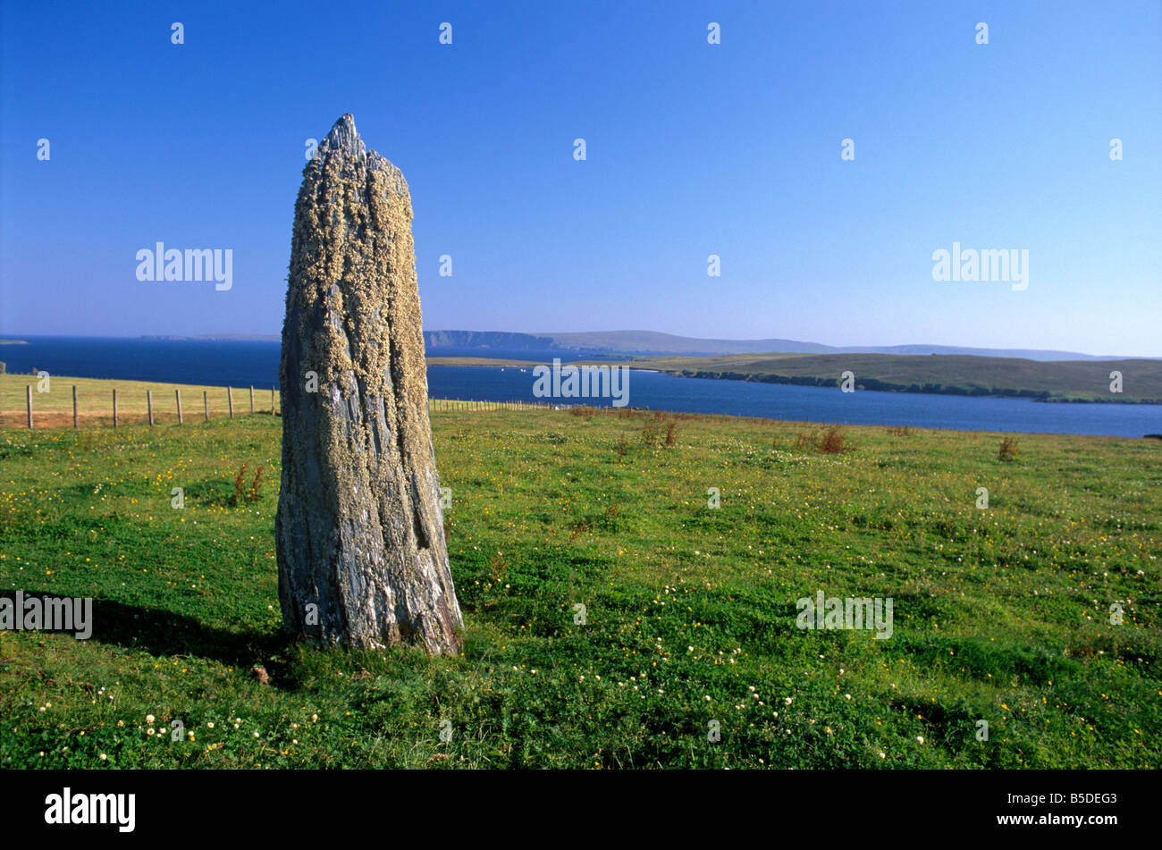 Shetland unst standing stone hi-res stock photography and images - Alamy