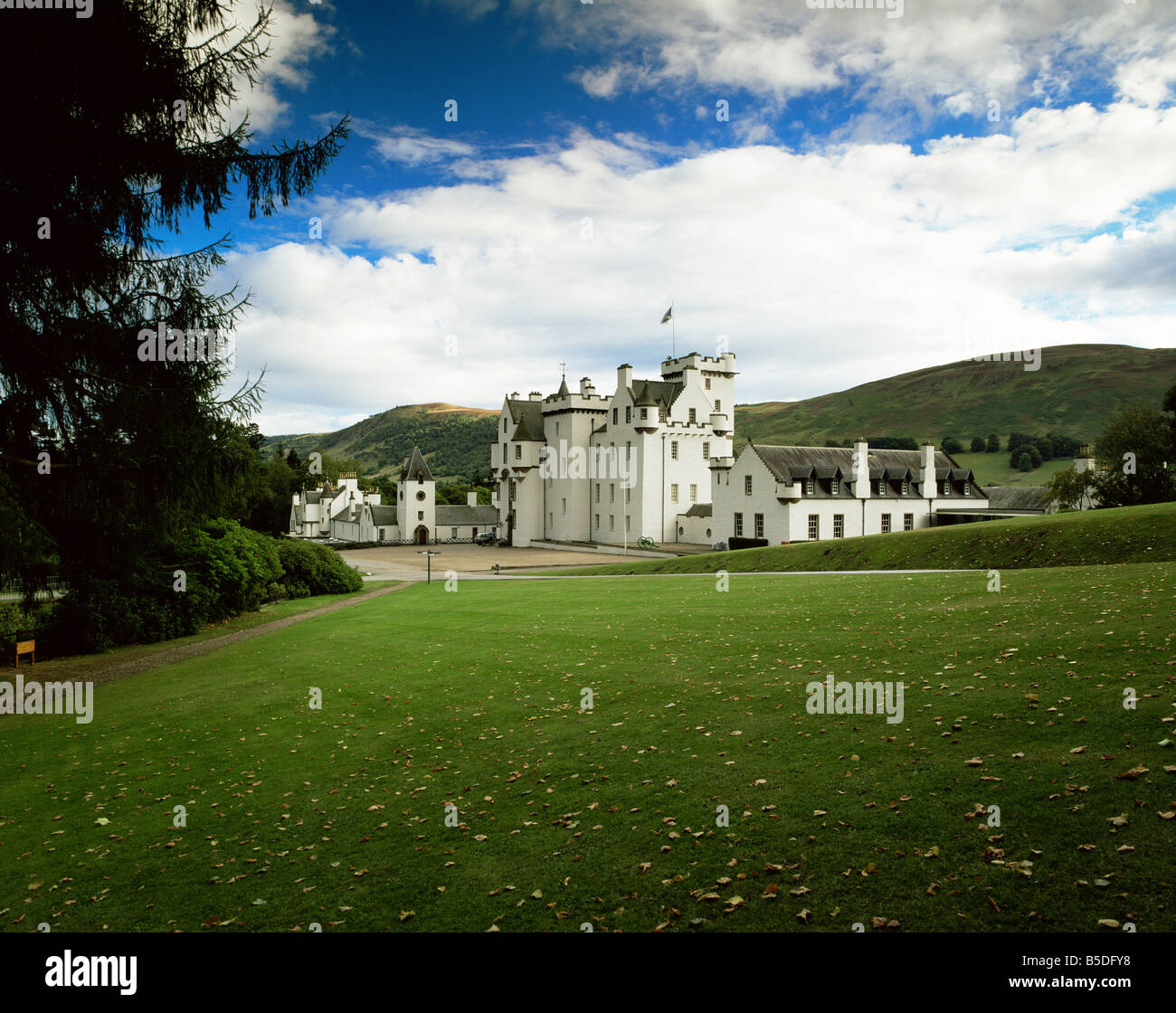 Perthshire castles hi-res stock photography and images - Alamy