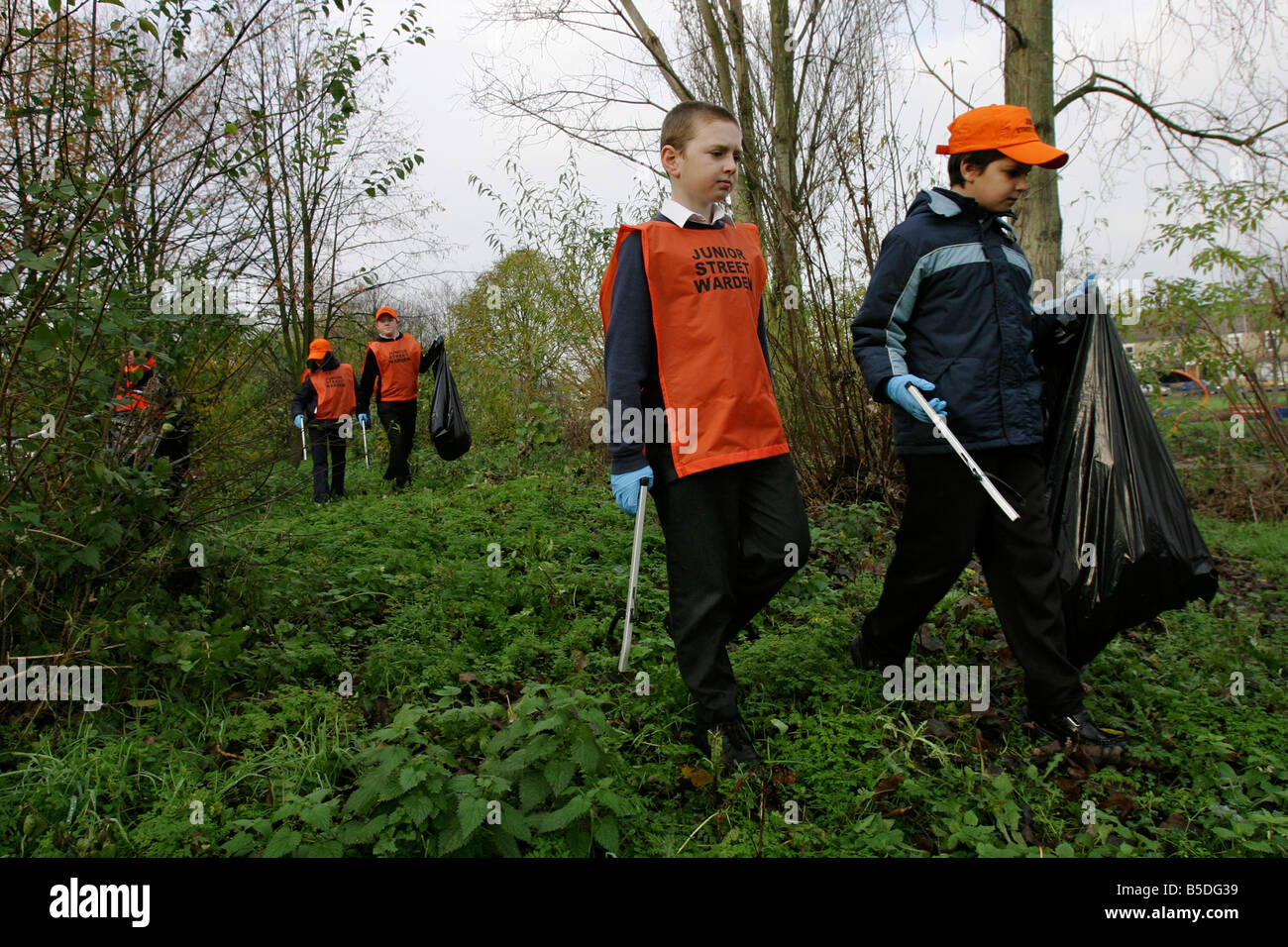 Litter wardens hi-res stock photography and images - Alamy