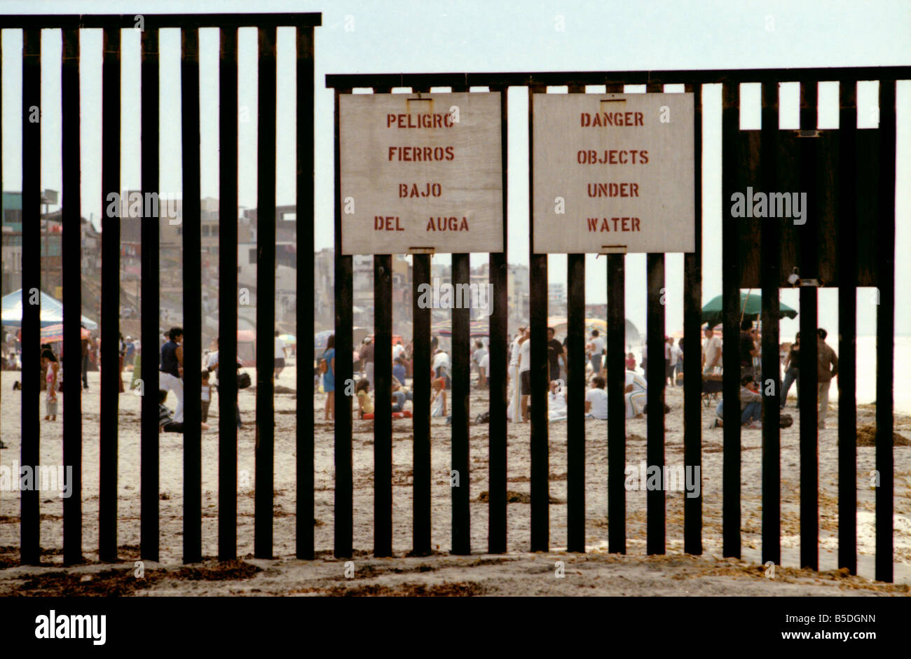 The fence and danger signs at the International Border at Border Field ...
