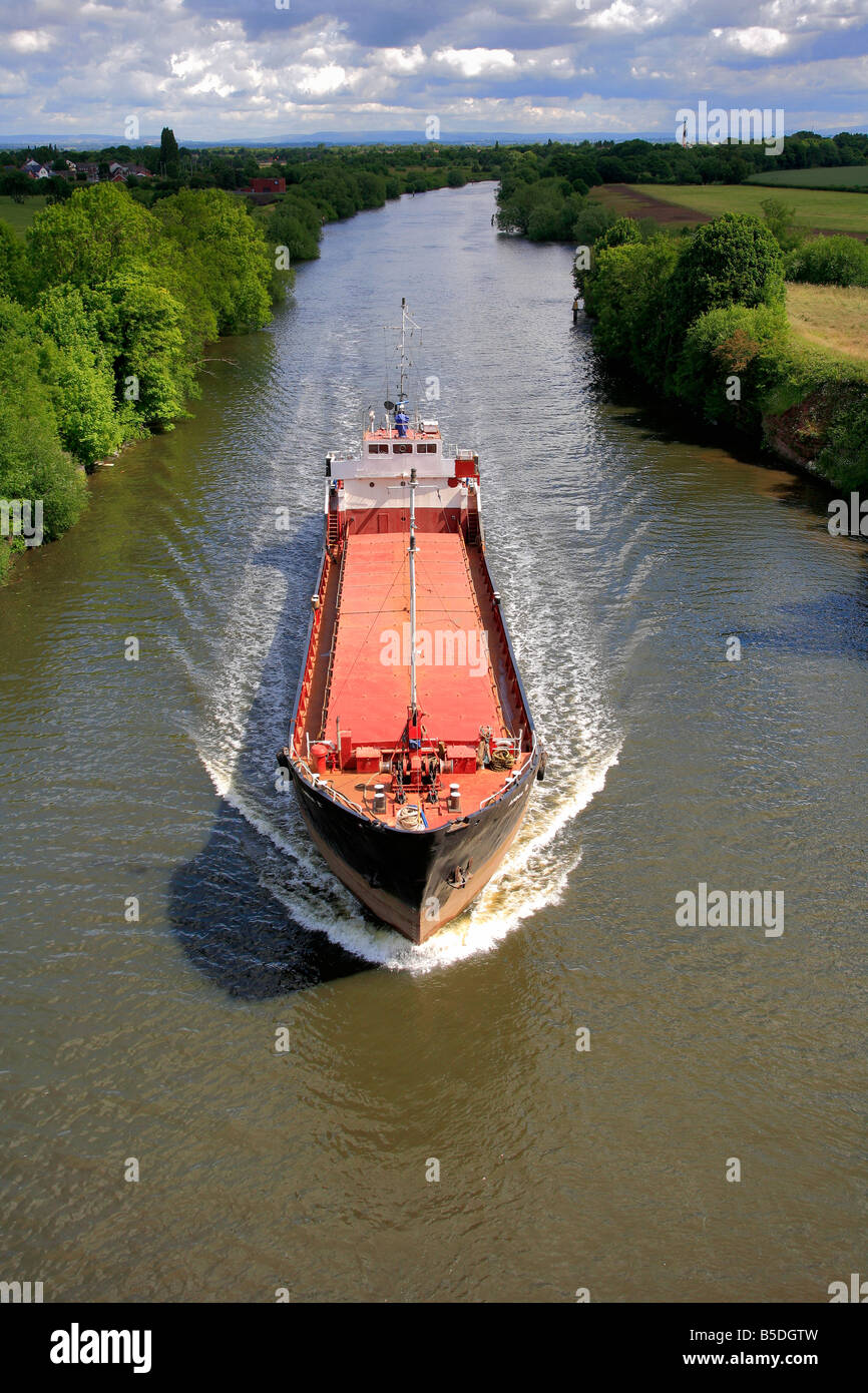 Tanker Boat Manchester Lancashire Ship Canal from the Toll bridge at ...