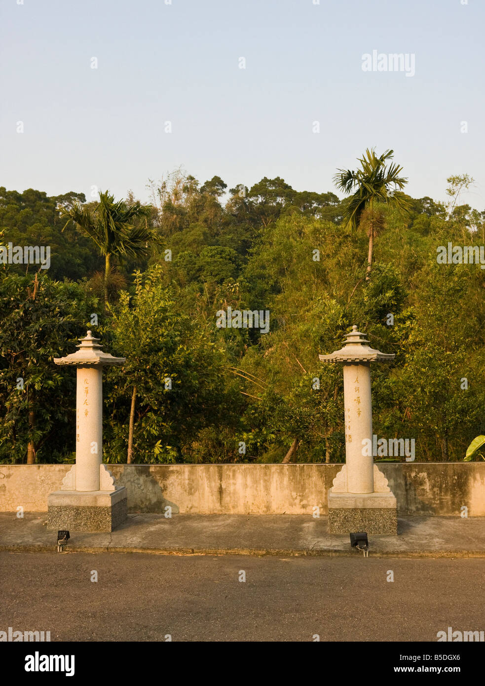 Japanese style stone lantern pillars, Taoyuanli, Changhua, Taiwan ...