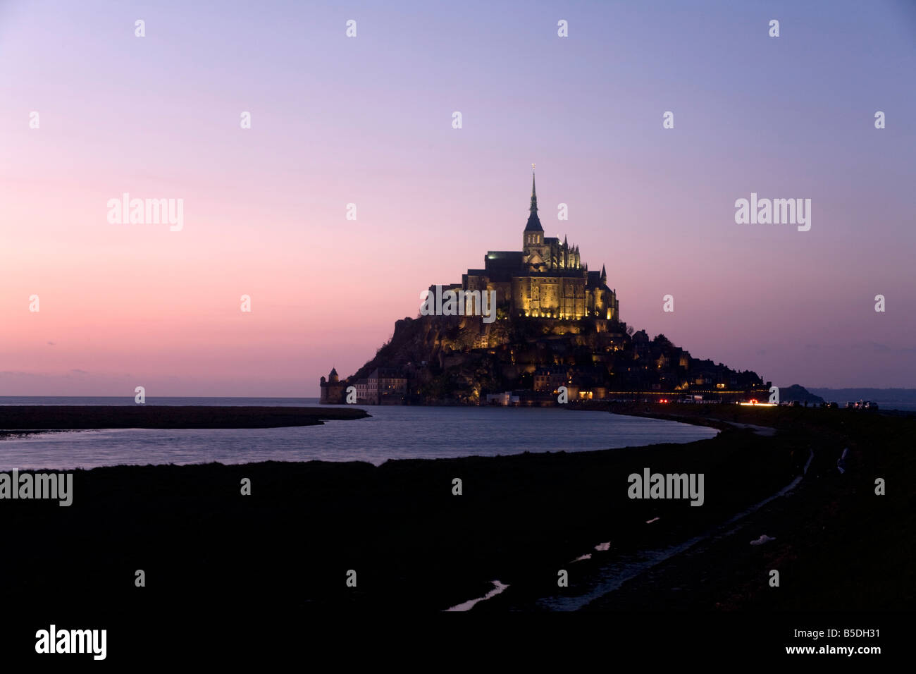 St michelle hi-res stock photography and images - Alamy