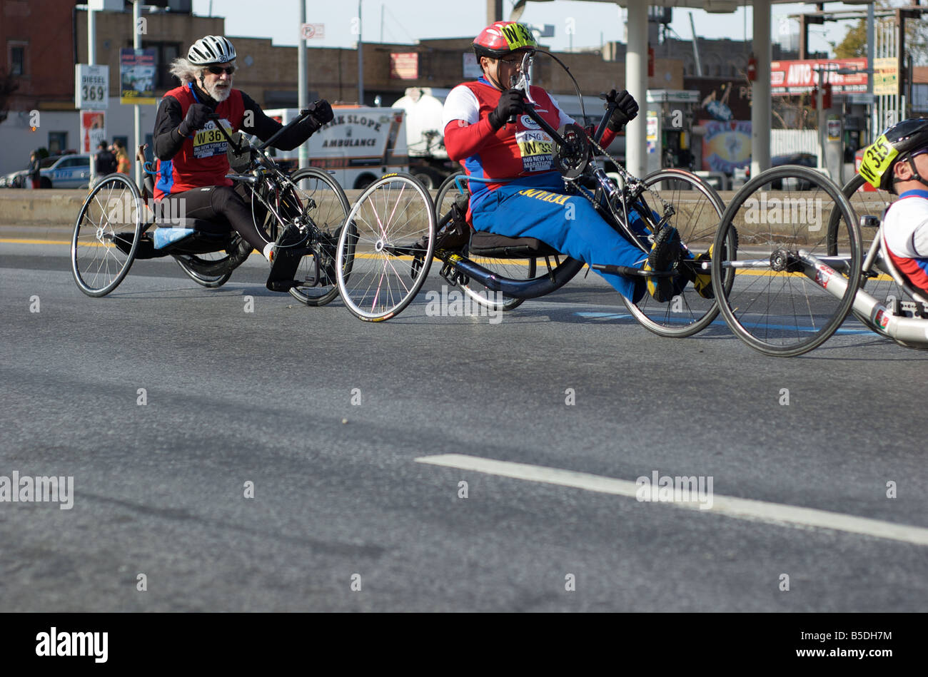 Hand Cyclists Race in the ING NYC Marathon 2008 (For Editorial Use Only ...