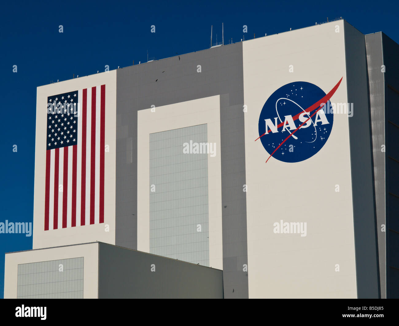 THE SPACE SHUTTLE IS ASSEMBLED HERE AT NASA S KENNEDY SPACE CENTER IN ...