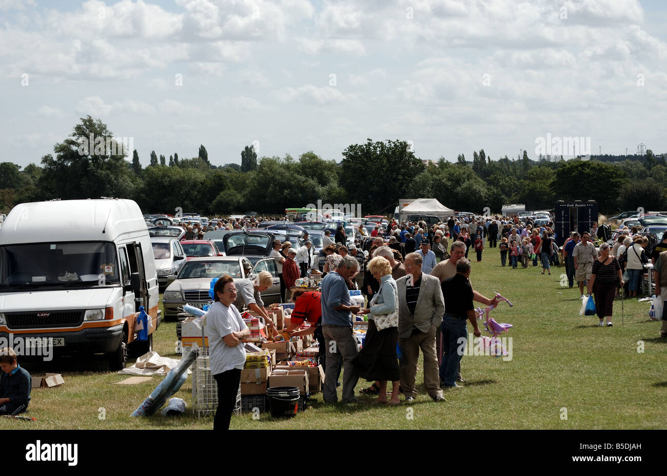 Car sale money uk hi-res stock photography and images - Alamy