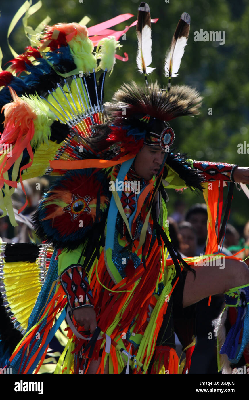 Indian dancer orange hi-res stock photography and images - Alamy