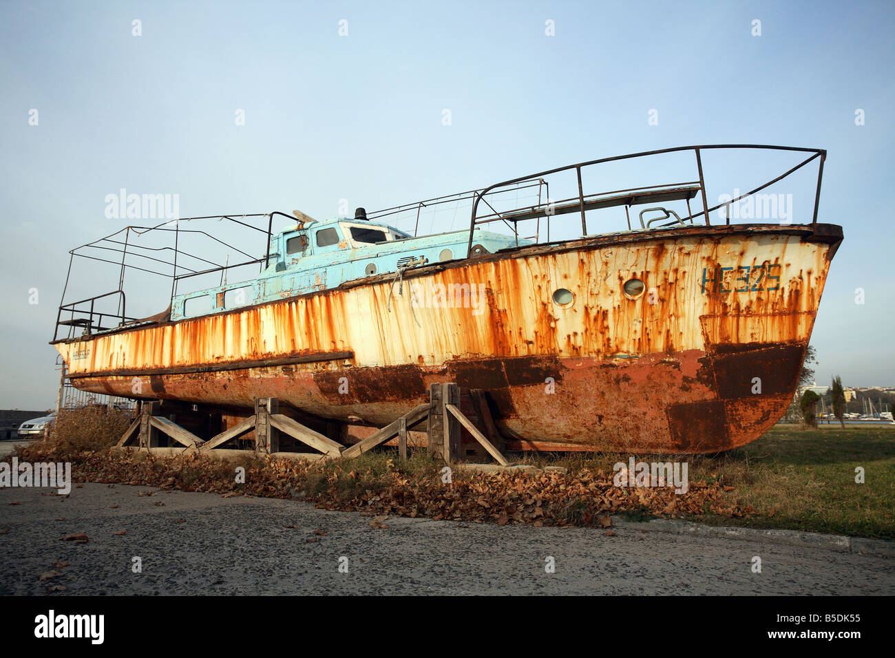 Wreck ashore hi-res stock photography and images - Alamy