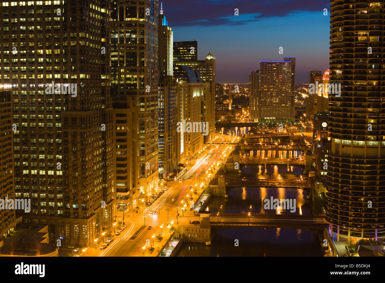 North wacker drive hi-res stock photography and images - Alamy