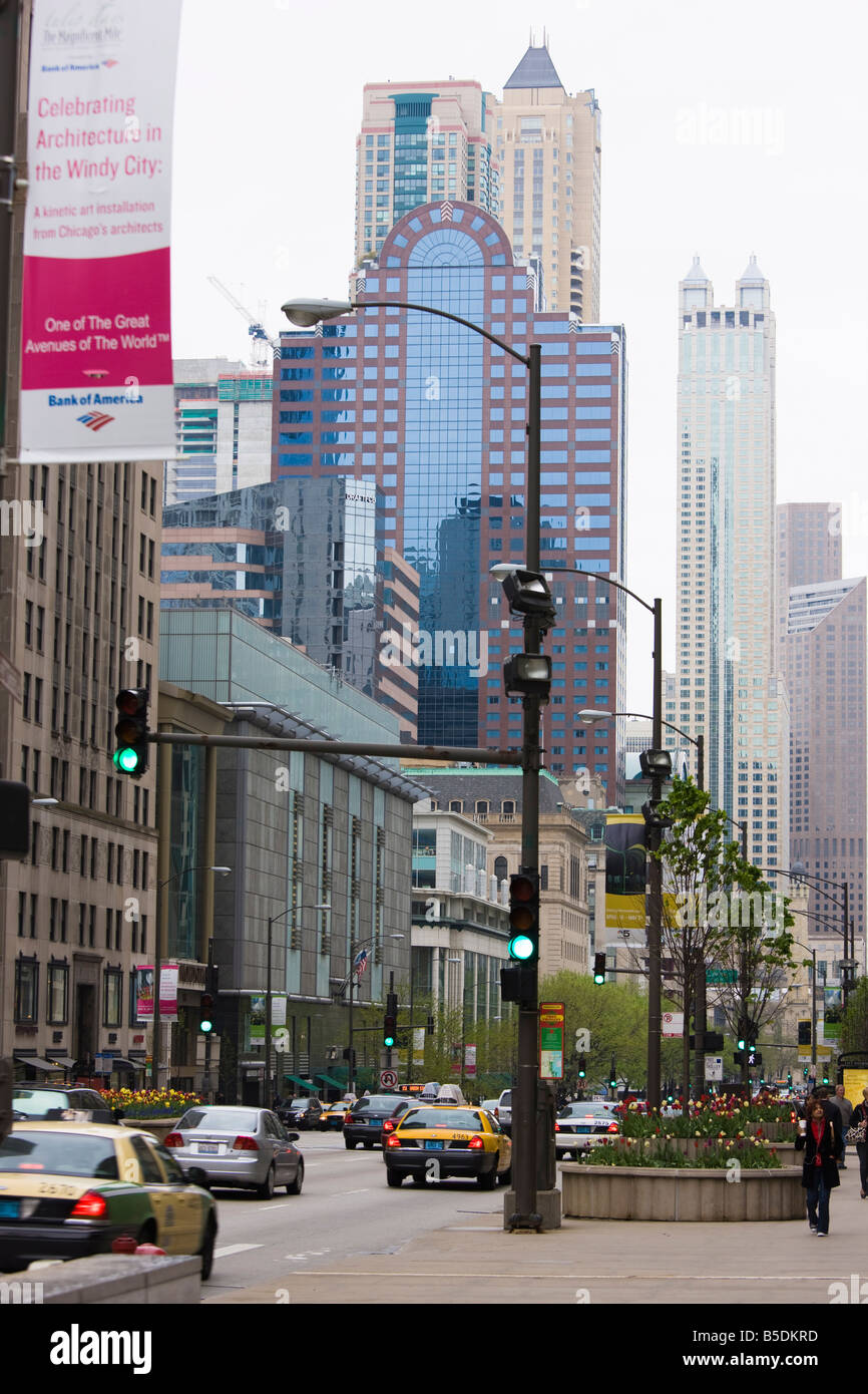North Michigan Avenue, the Magnificent Mile, Chicago, Illinois, USA ...
