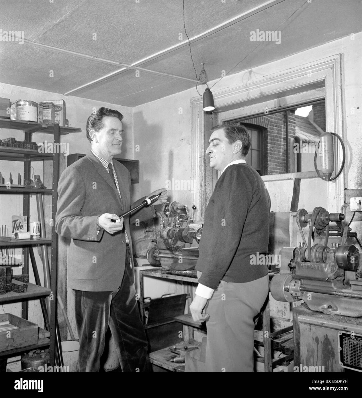 Bagpipe maker mr george alexander hi-res stock photography and images ...