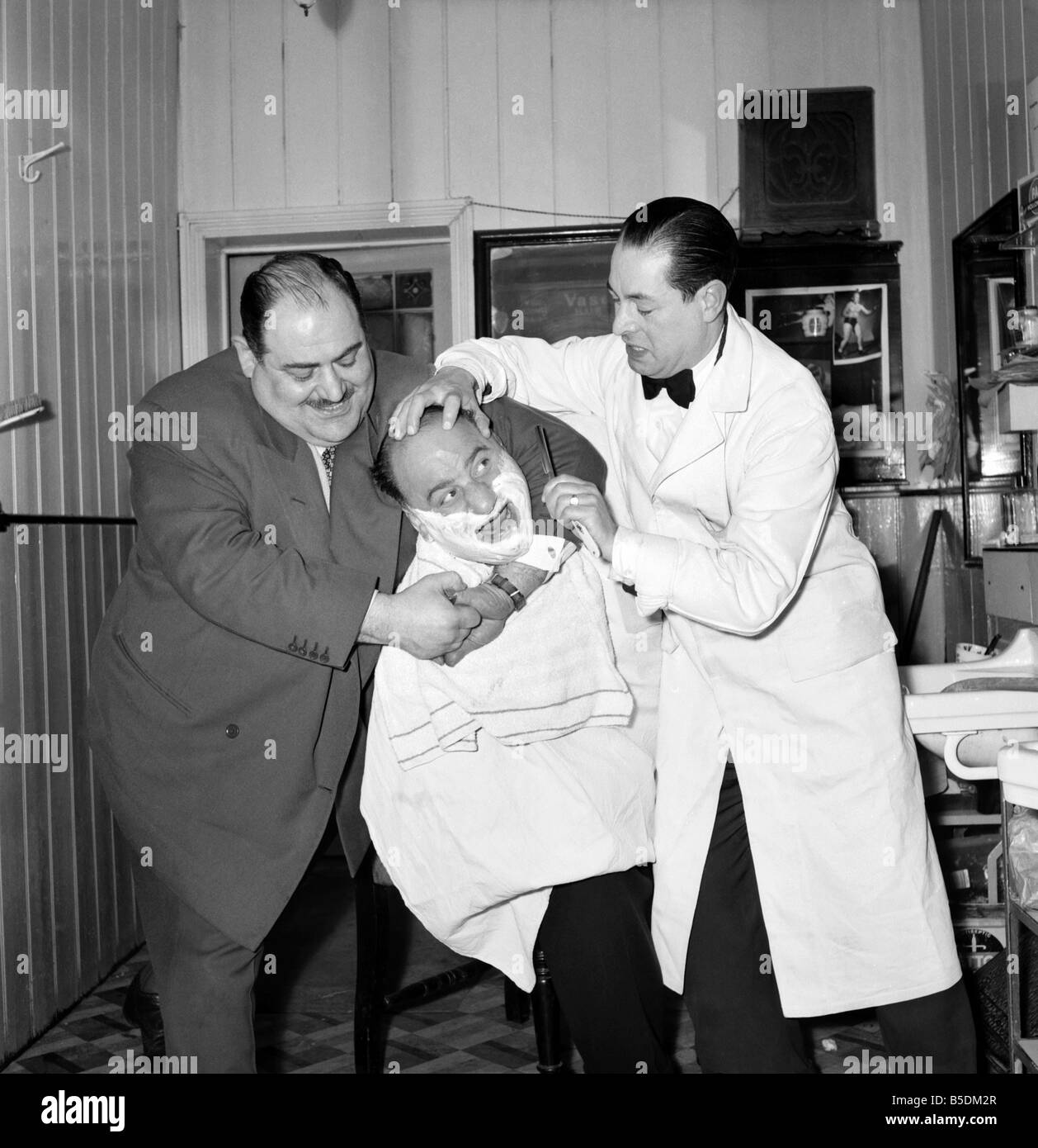 Mens Barbers Black and White Stock Photos & Images - Alamy