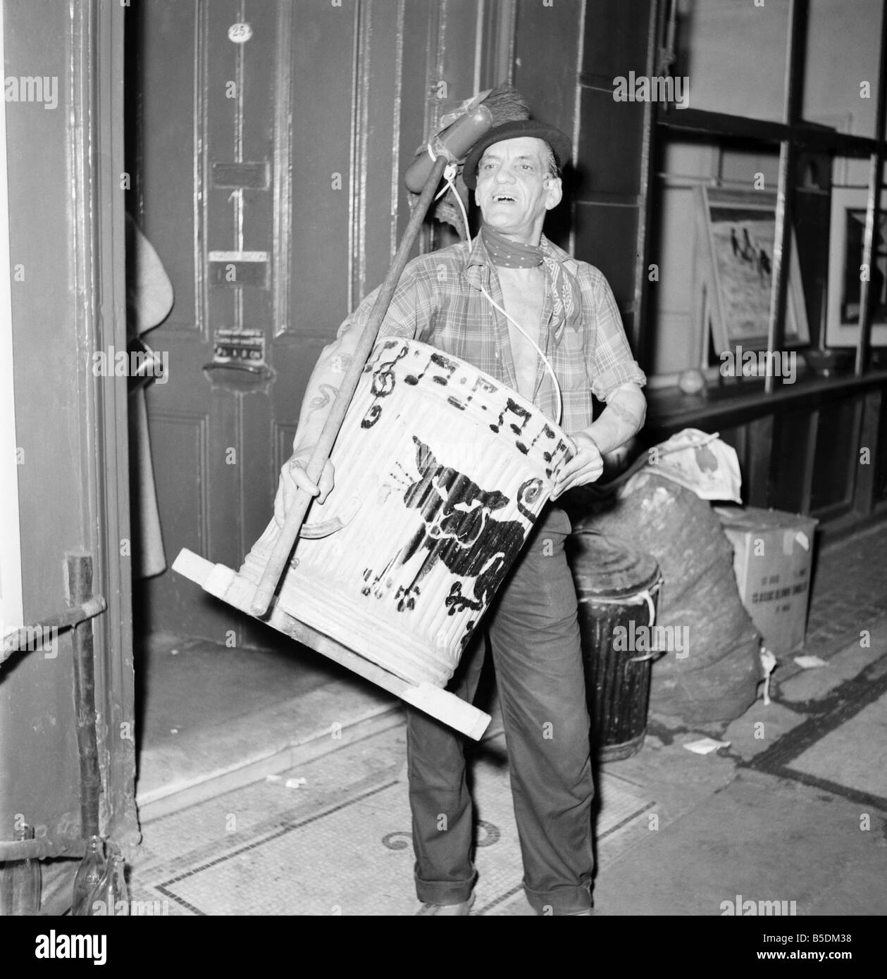 Skiffle group belived to be called the Black Cat seen here setting up ...