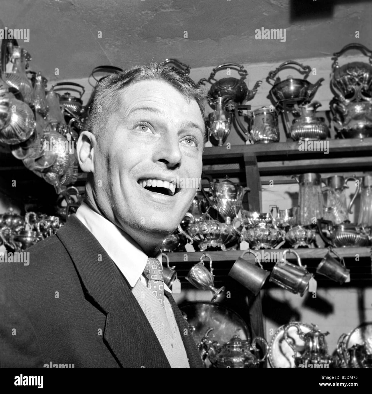 London silver vaults hi-res stock photography and images - Alamy