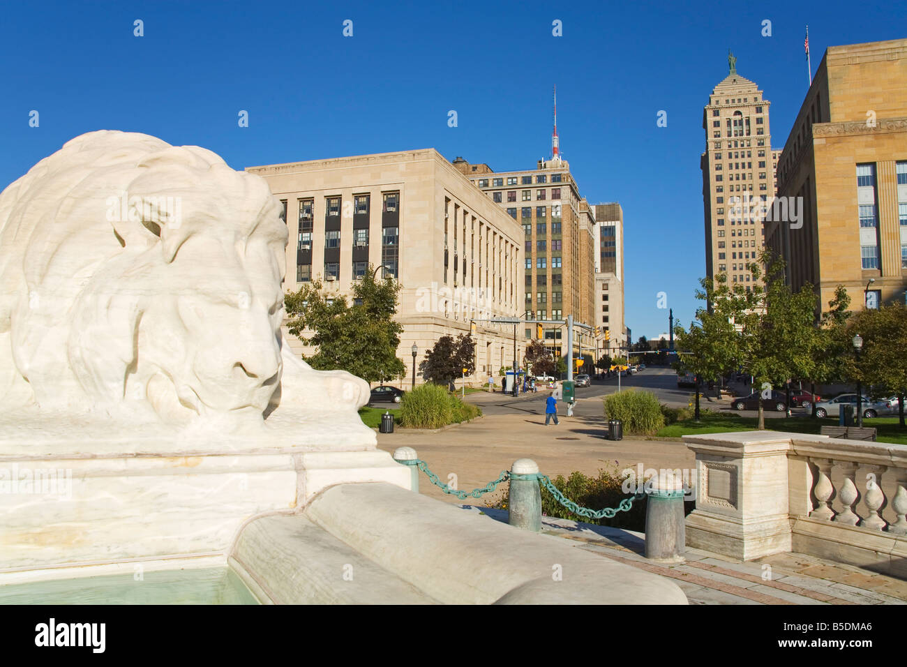 Niagara square hi-res stock photography and images - Alamy