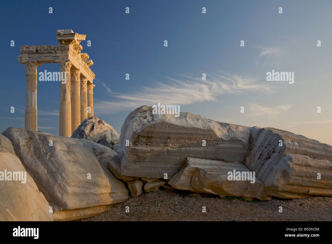 Temple of apollo architecture hi-res stock photography and images - Alamy