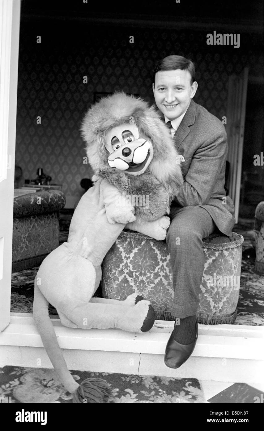 1960s puppets Black and White Stock Photos & Images - Alamy