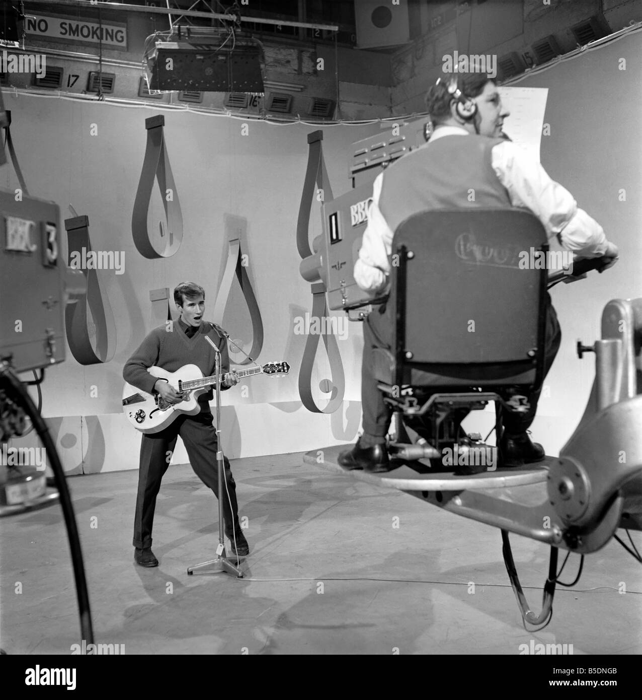 TV programmes "Off the Record". Behind the scene at the BBC programme ...