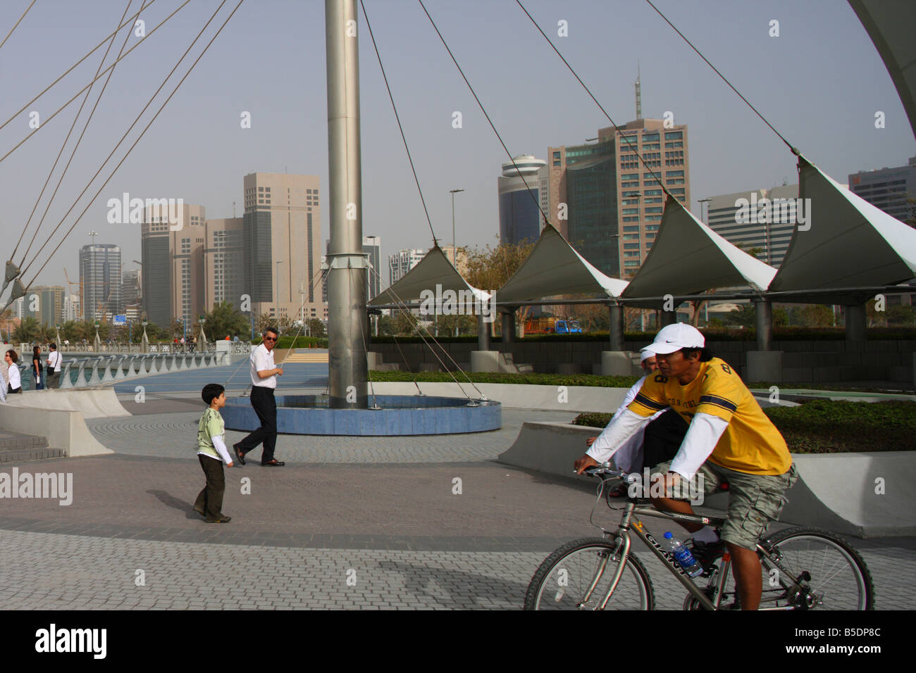 A CORNICHE IN DUBAI Stock Photo - Alamy
