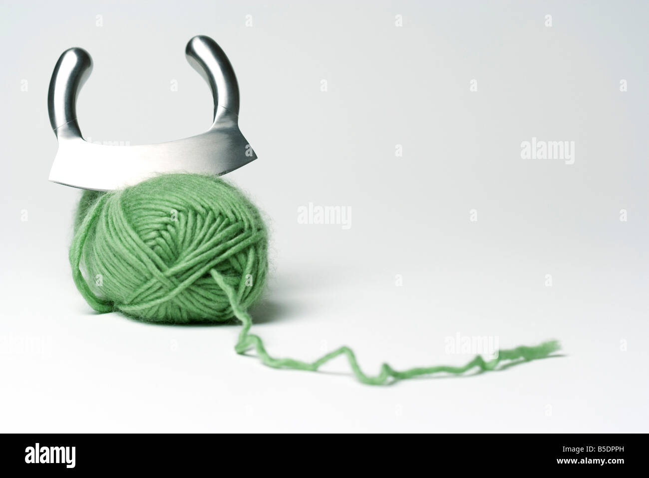 Cutting yarn hi-res stock photography and images - Alamy