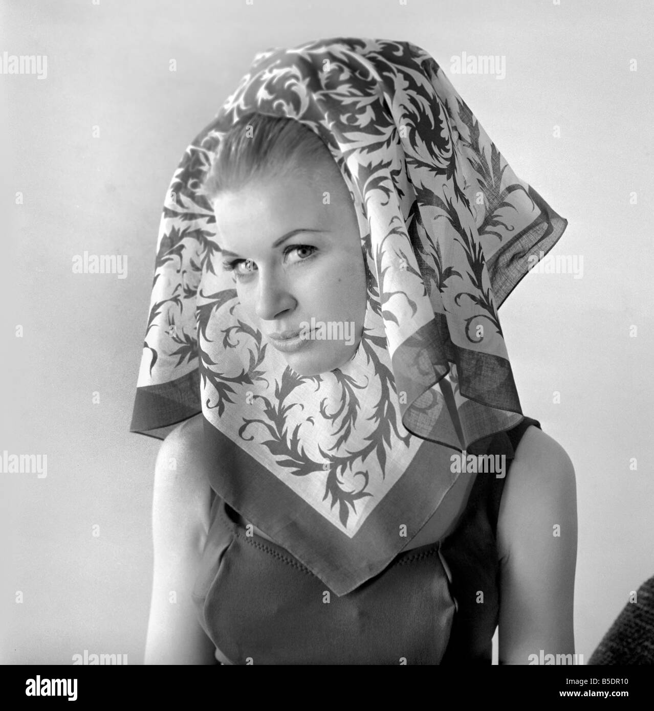 Clothing: Fashion: Headscarf. 1966 B1921-003 Stock Photo - Alamy