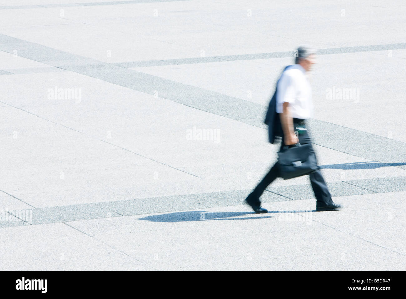 Short distance movements hi-res stock photography and images - Alamy