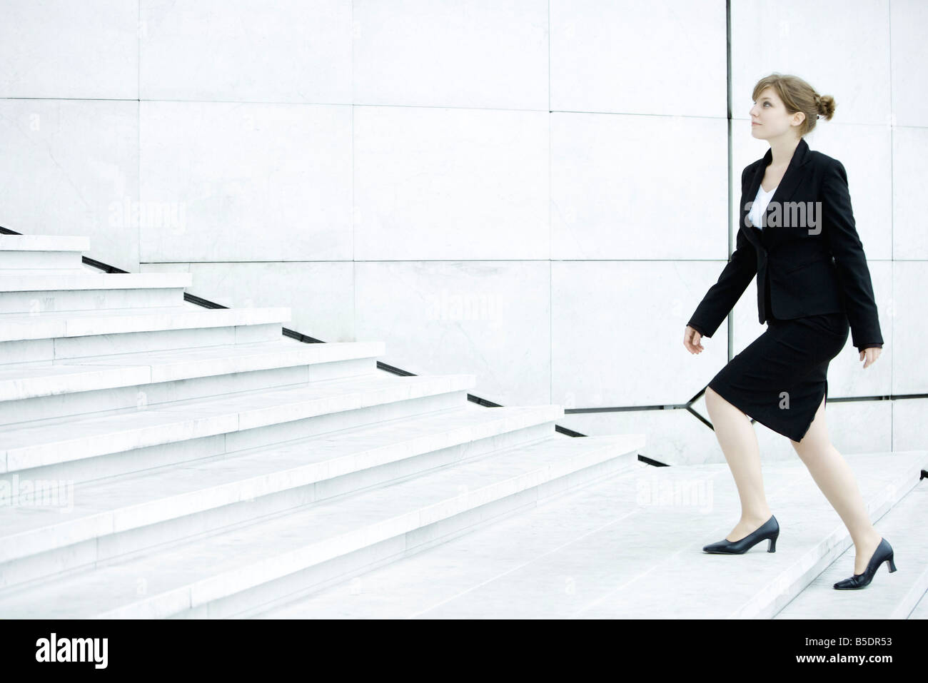 Ascending profile hi-res stock photography and images - Alamy