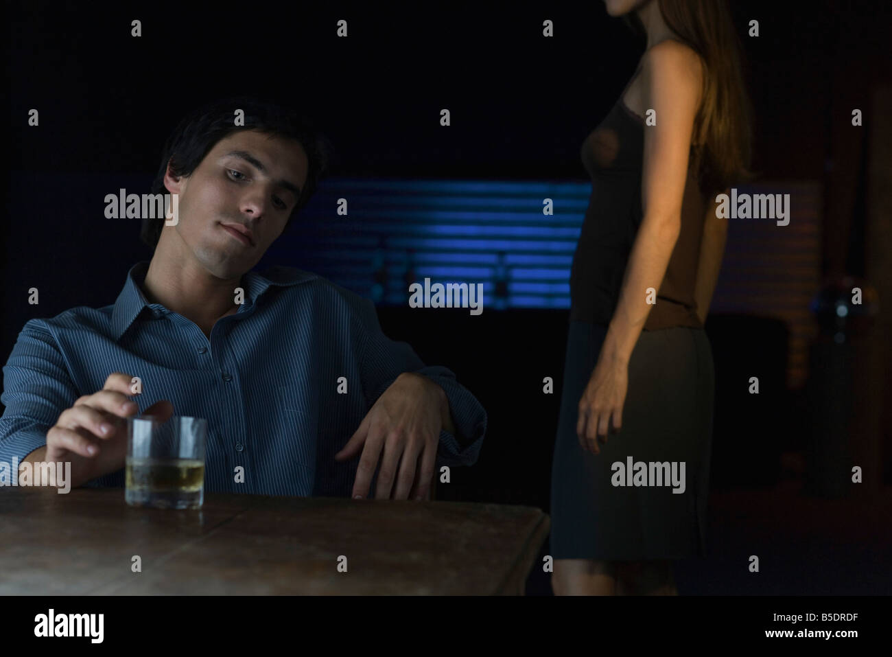 Man whisky sit hi-res stock photography and images - Alamy