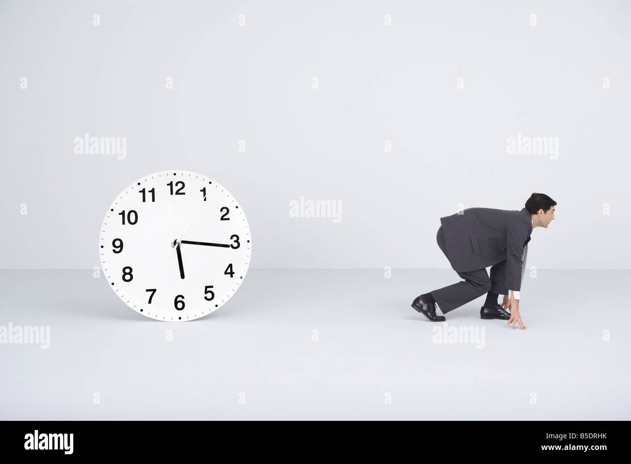 Starting blocks businessman hi-res stock photography and images - Alamy