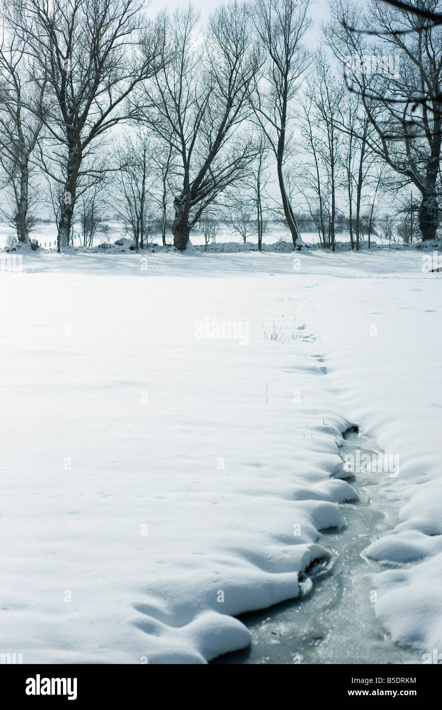 Picturesque snowy panoramas hi-res stock photography and images - Alamy